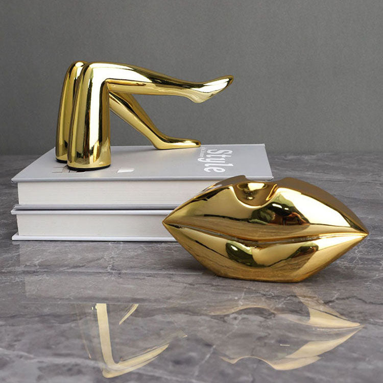 Golden Lip & Legs Art Statue – Arte Attic