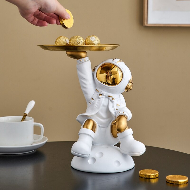 Street Art Astronaut Candy Tray – Arte Attic