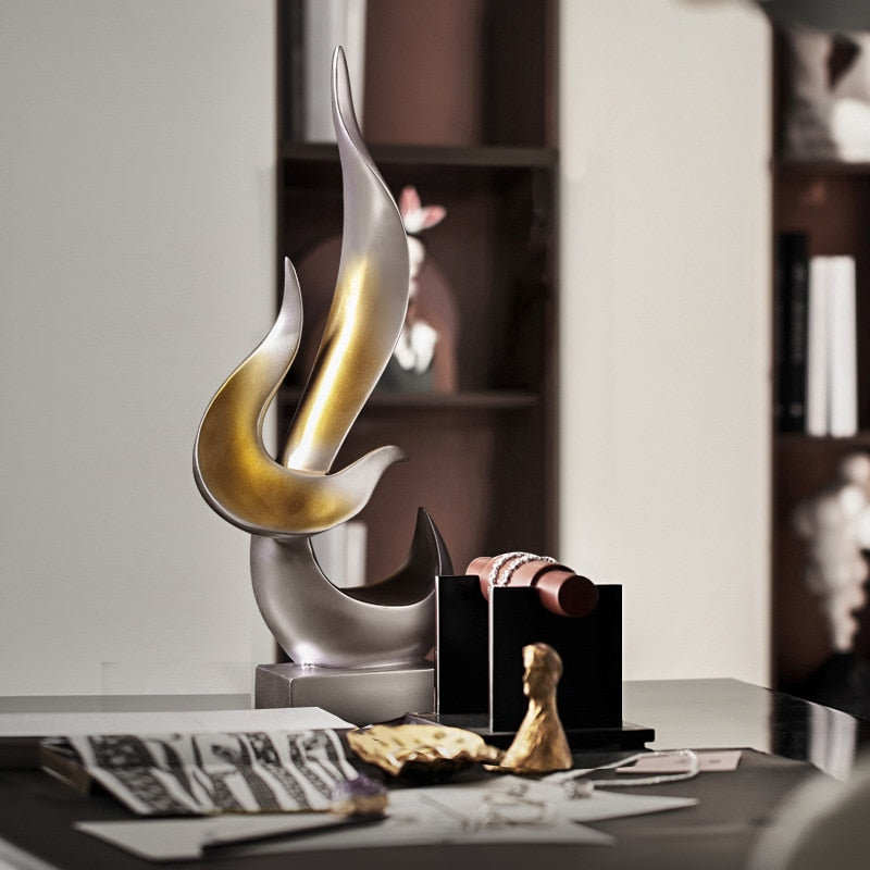 Abstract Torch Statue – Arte Attic